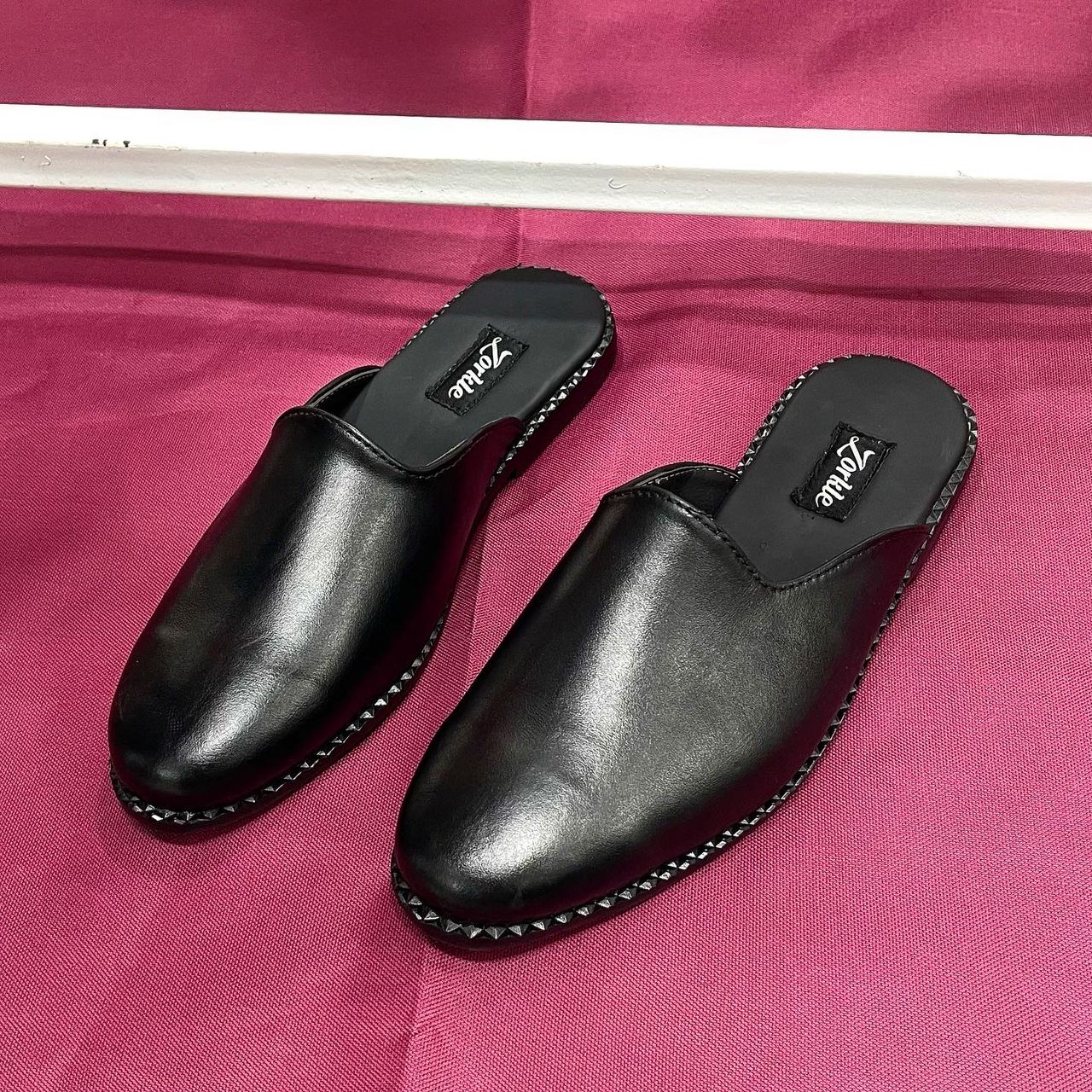 Oden Mules Black | Stylish & Comfortable Men’s Slip-On Footwear – Zorkle